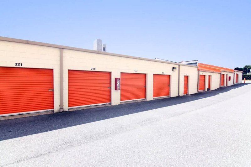 Rockville, MD, Self-Storage Near 16001 Frederick Road | 1-844-726-4531 ...