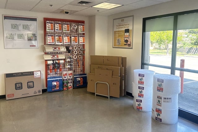 Honolulu, HI, Self-Storage Near 4100 Waialae Ave | 1-844-726-4531 I ...