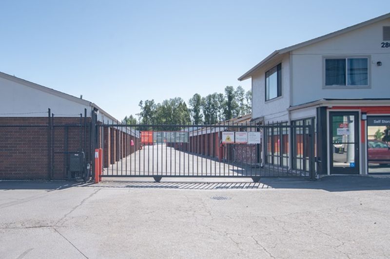 Self Storage Units Near 280 Lancaster Dr NE At Public Storage Salem self-storage-units-near-280-lancaster-dr-ne-at-public-storage-salem