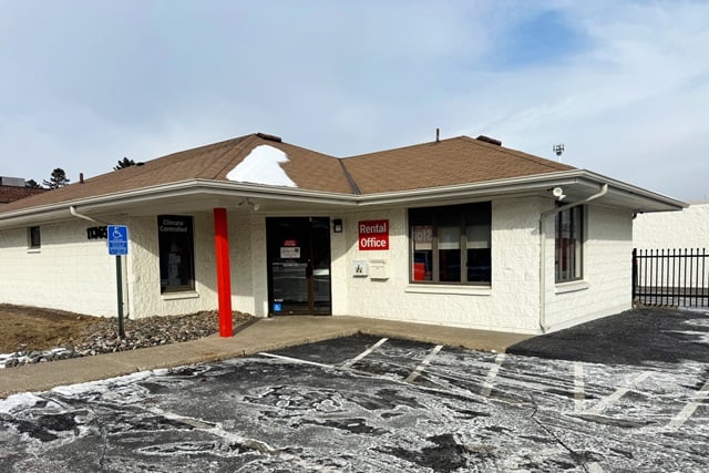 Coon Rapids, MN, Self-Storage Near 11365 Robinson Drive NW | 1-844-726 ...