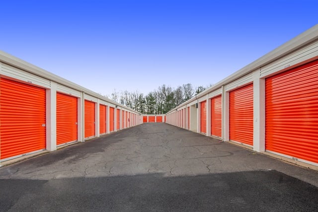 Woodbridge, VA, Self-Storage Near 13798 Telegraph Rd | 1-844-726-4531 I ...