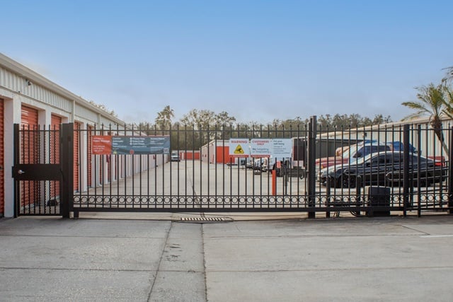 Self Storage Units Near 227 Simpson Rd at Public Storage Kissimmee