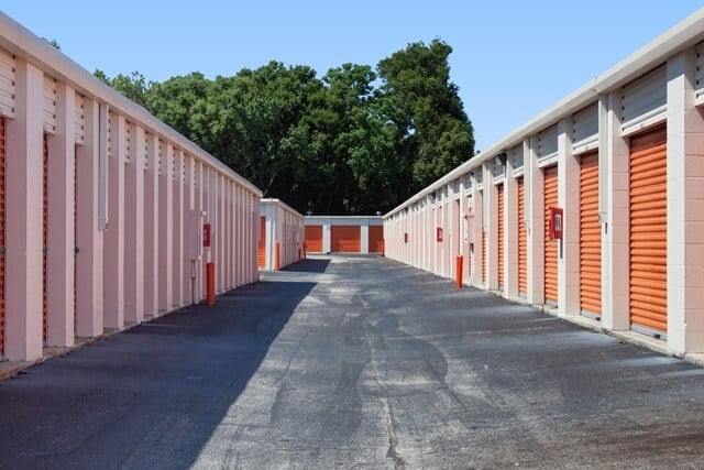 Jacksonville, FL, Self-Storage Near 6333 Arlington Expressway | 1-844 ...