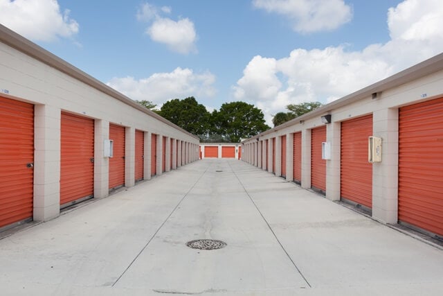 Self Storage Units Near 14401 SW 119th Ave at Public Storage Miami