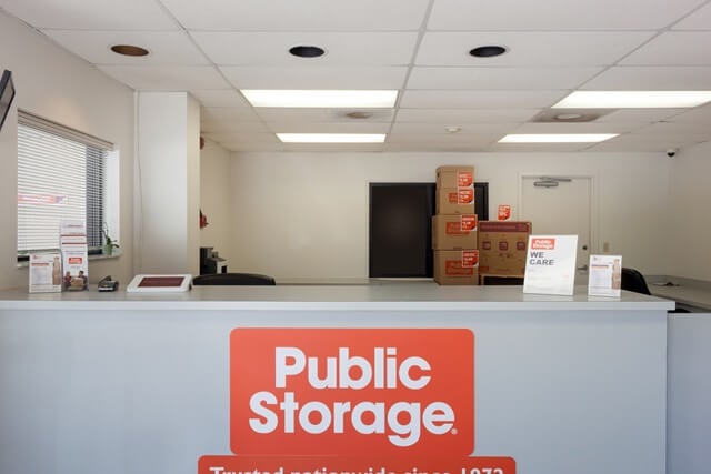Self Storage Units Near 14401 SW 119th Ave at Public Storage Miami