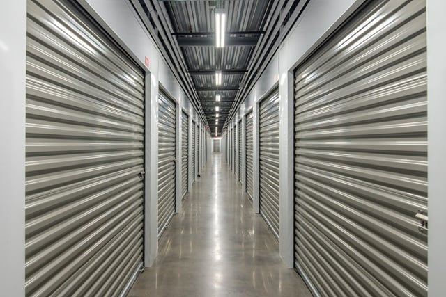 Tempe, AZ, Self-Storage Near 935 E Curry Rd | 1-844-726-4531 I Public ...