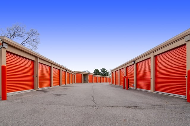 Powell, OH, Self-Storage Near 7860 Smoky Row Rd | 1-844-726-4531 I ...