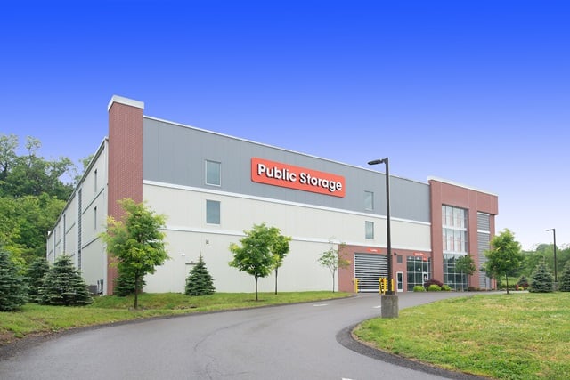 Self Storage Units Near 100 Cedar Ridge Dr at Public Storage Pittsburgh