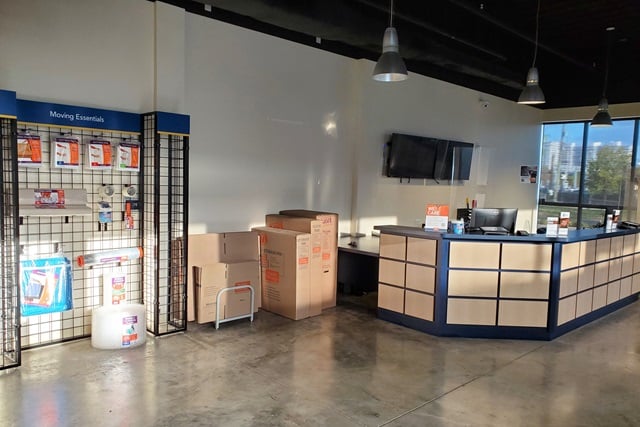 Self Storage Units Near 2641 NE 186th Terr at Public Storage Miami