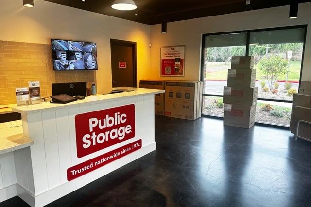 Acworth, GA, Self-Storage Units Near 4920 Ivey Rd NW | Public Storage®