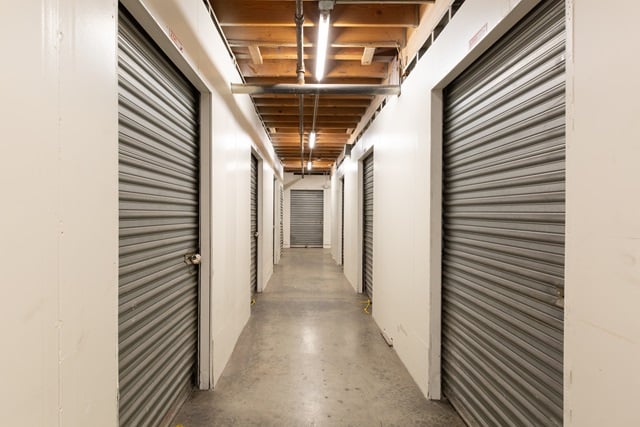 Los Angeles, CA, Self-Storage Near 1702 S San Pedro Street | 1-844-726 ...